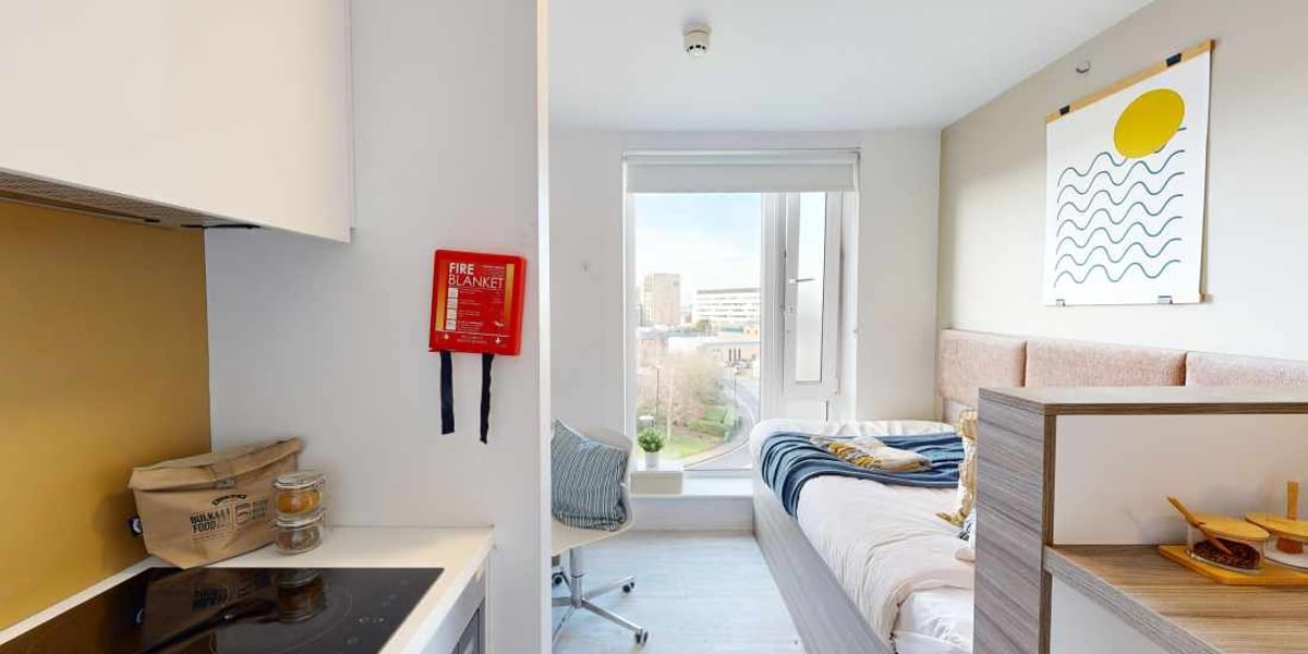 Luxury Studio to let at Merlin Point, 1 Deasy Road, City Centre ...