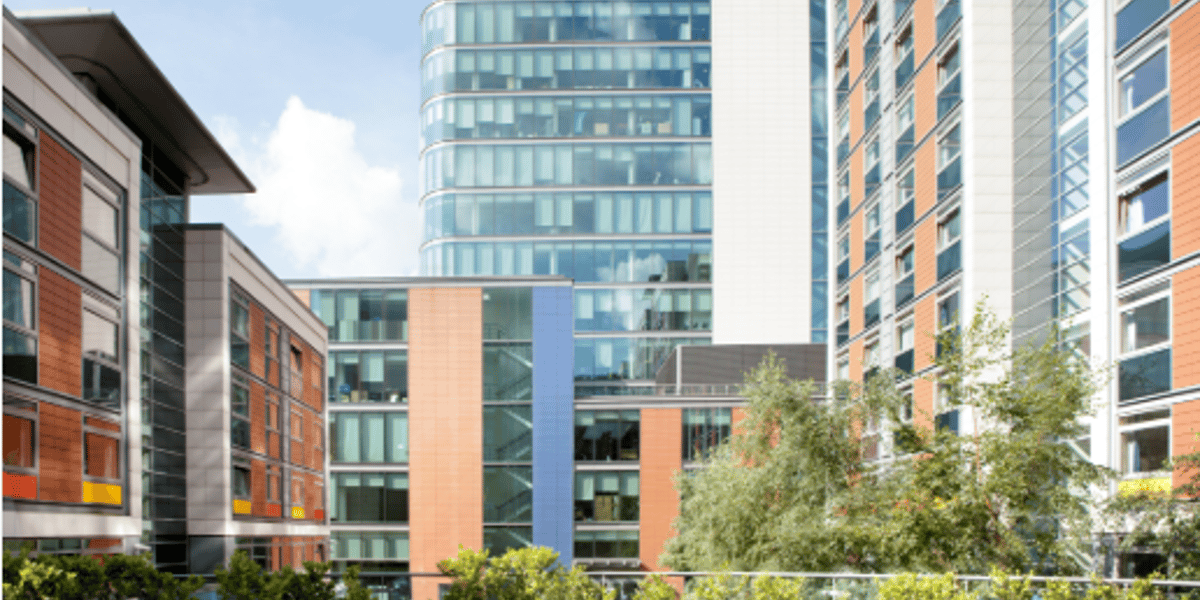 Deluxe Plus Studio to let at The Paragon, Boston Manor Road, Brentford ...