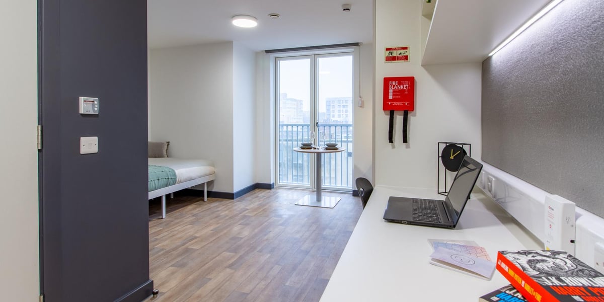 Executive Studio to let at Plymouth Cross House, 6 Raleigh Street, City ...