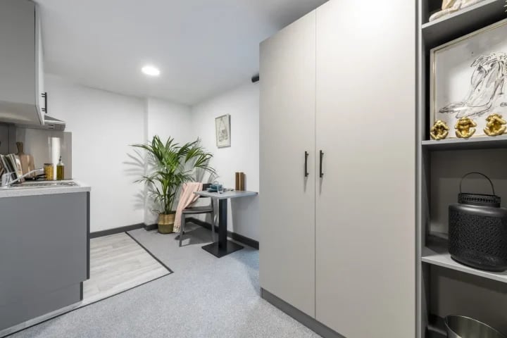 Bronze Studio to let at Compass, 1 Vauxhall Road, Selly Oak, Birmingham ...