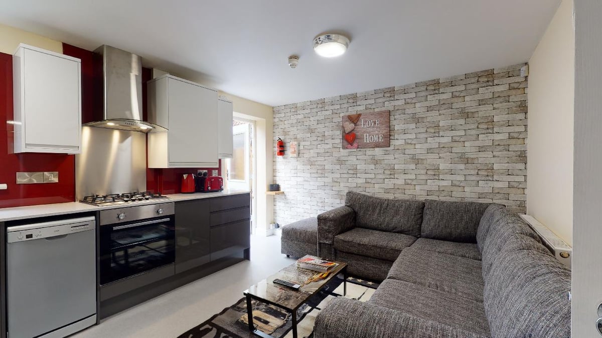 Property unavailable | 5 bed student house to let Evelyn Street ...