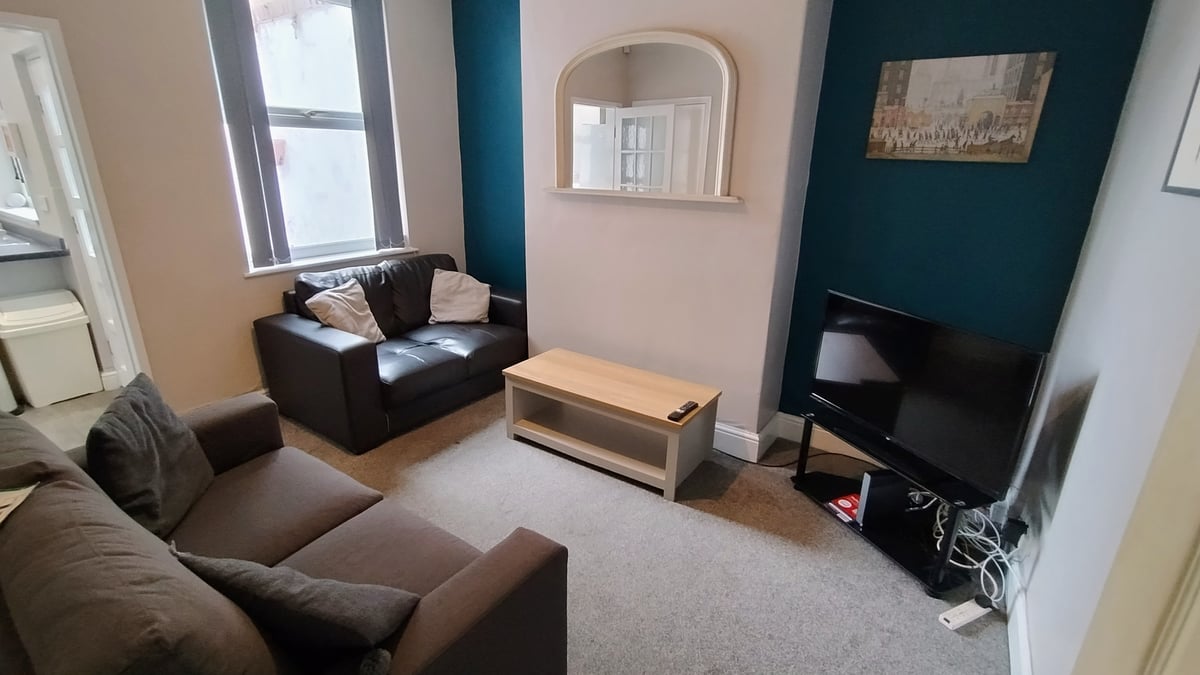 Property unavailable | 4 bed student house to let Brownlow street, The ...