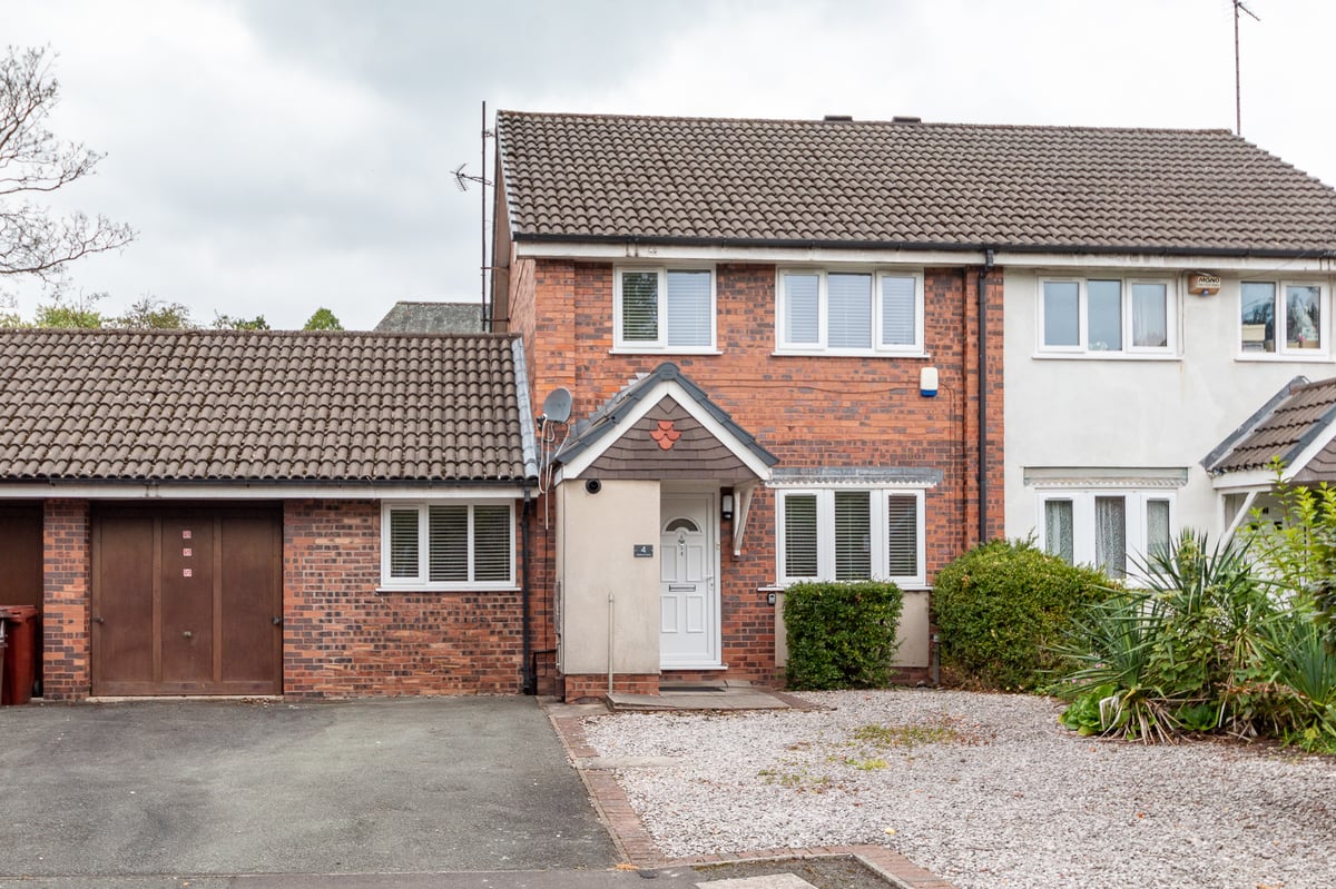 Property unavailable | 6 bed student house to let Redshaw Close ...