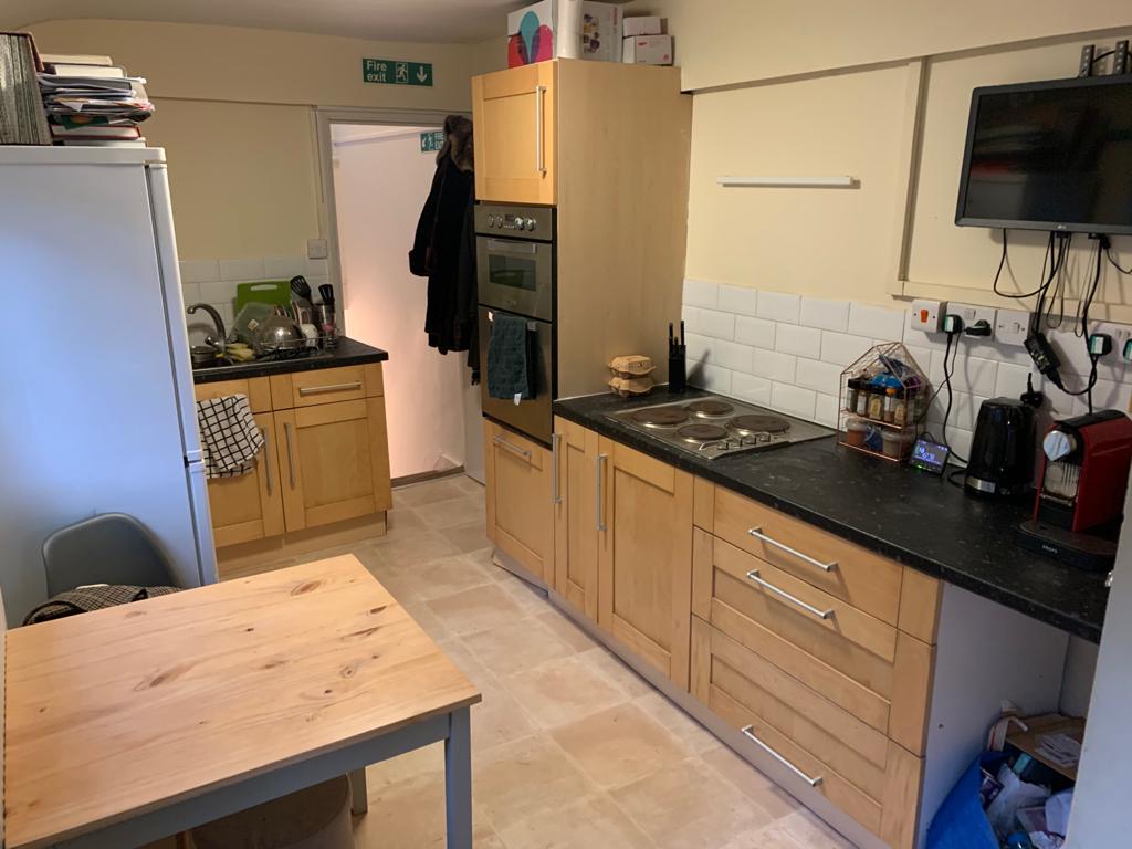 2 bed student flat to let Kincaid Road, Peckham, London, SE15 5UN ...