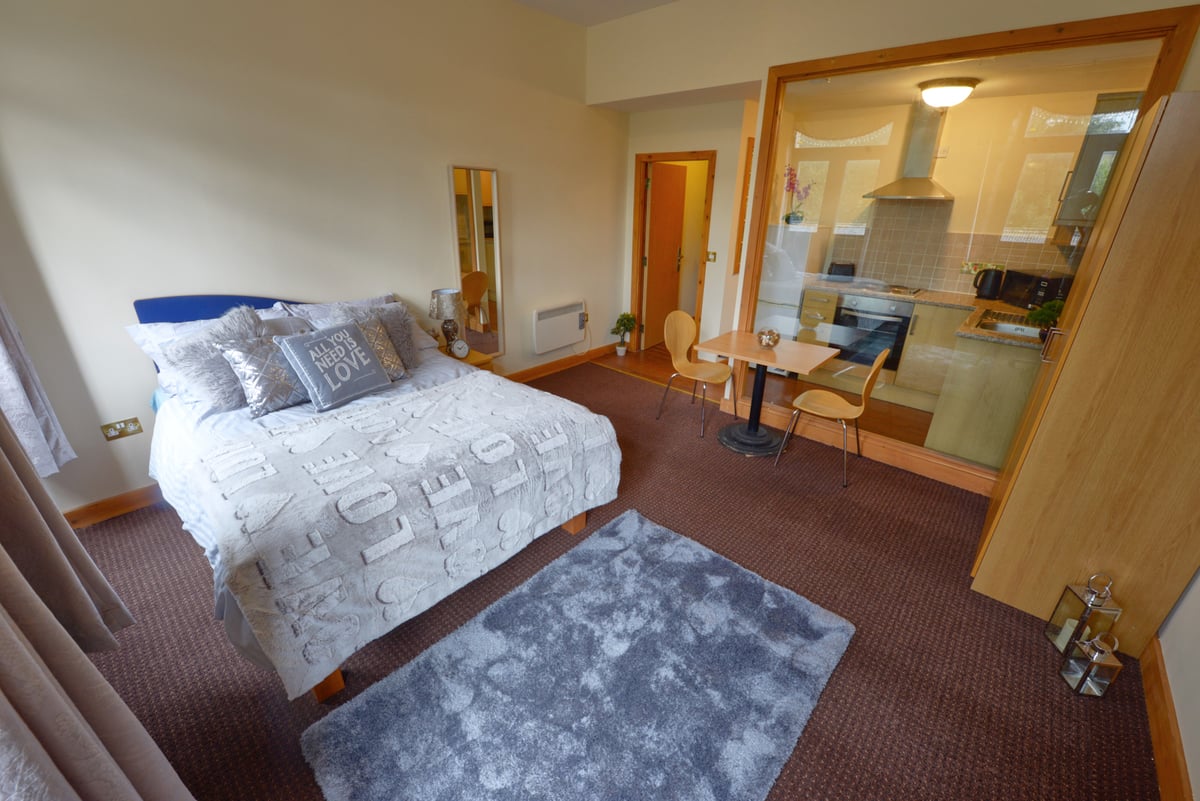 1 bed student studio to let West End House Legrams Lane, Manningham ...