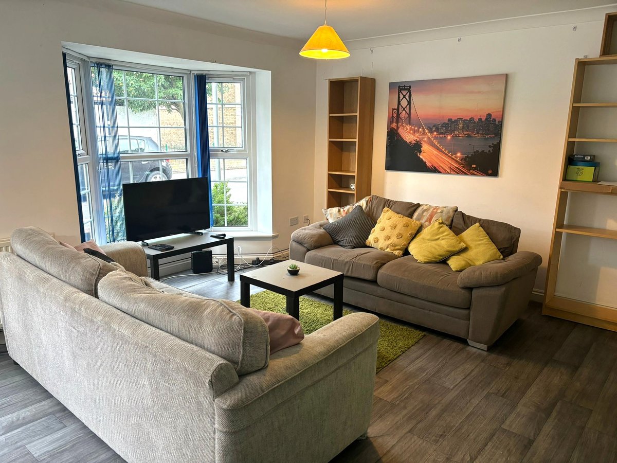 6 bed student house to let Brownlow Street, The Groves, York, YO31 8LW ...