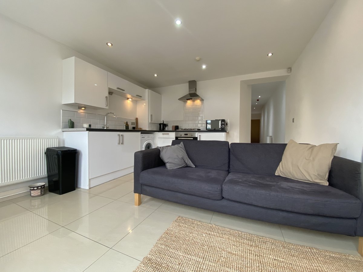 2 bed student house to let Roath, Plasnewydd, Cardiff, CF24 3PF ...
