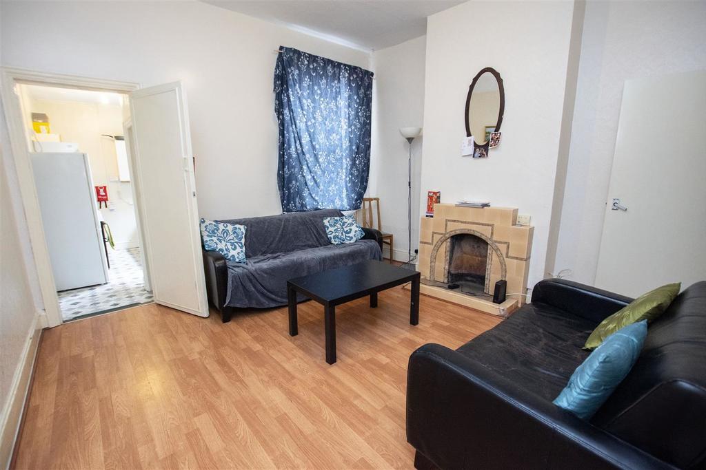 3 bed student house to let Dawlish Road, Selly Park, Birmingham, B29 ...