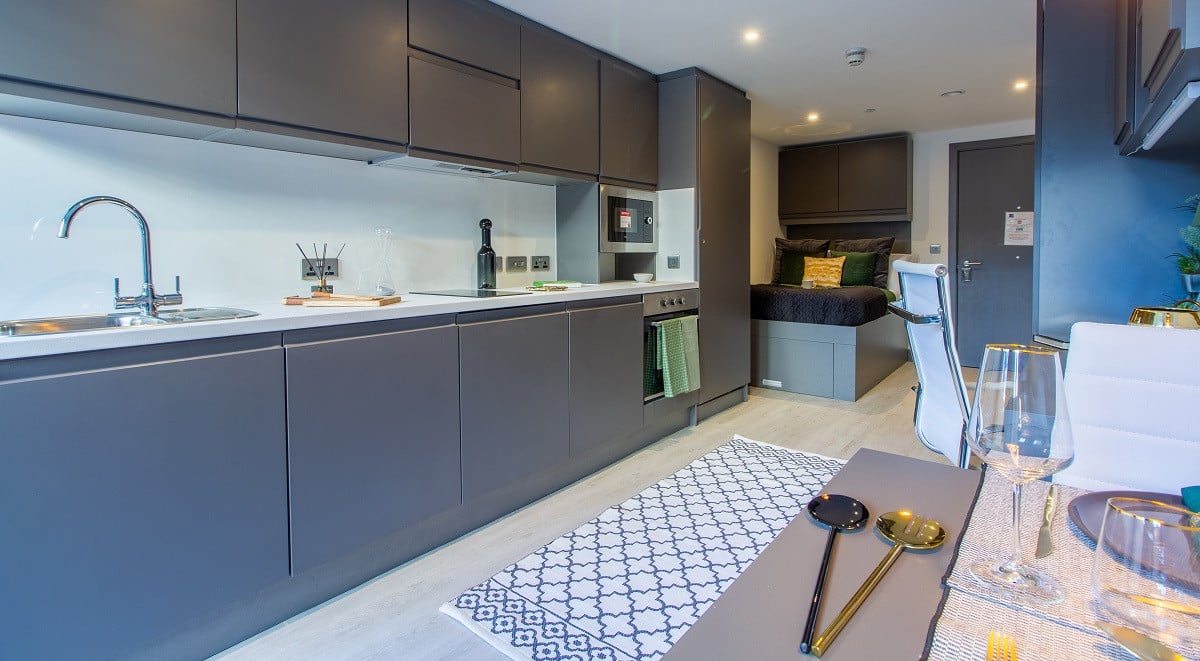 Super Deluxe Studio to let at 33 Parkside, City Centre, Coventry, CV1 ...