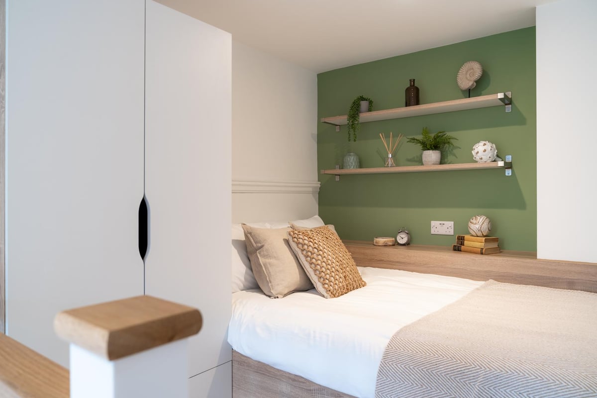 Platinum En Suite (Loft) to let at Leonardo, 8 Great George Street ...