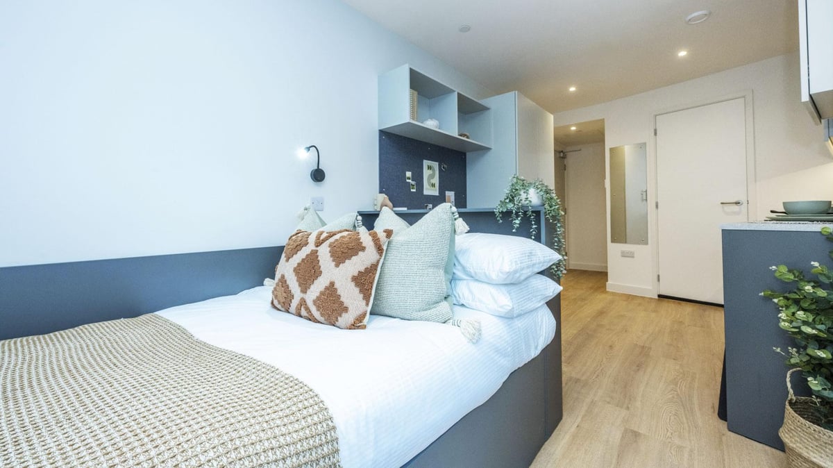 Premium Studio to let at Sheares Hall, 2 St James Boulevard, City ...