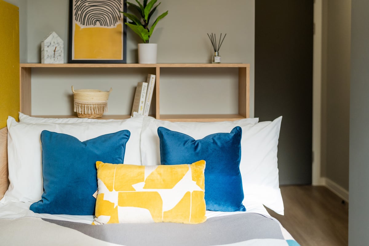 Bedroom Gold (shared bathroom) to let at Zinc Quarter, 3 Unity Street ...
