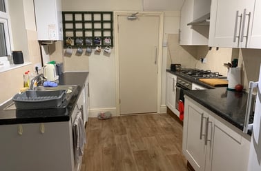 Property unavailable | 5 bed student house to let St Annes Road, Mount ...