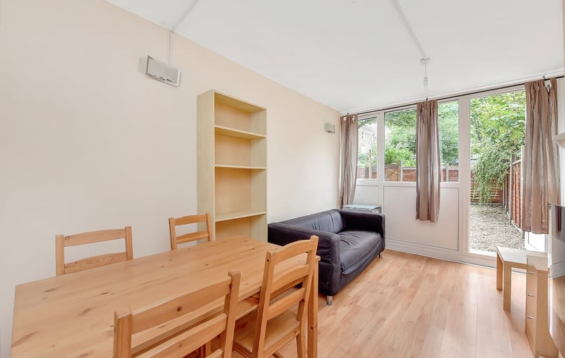 Property unavailable | 4 bed student flat to let Dorset Road, Stockwell ...