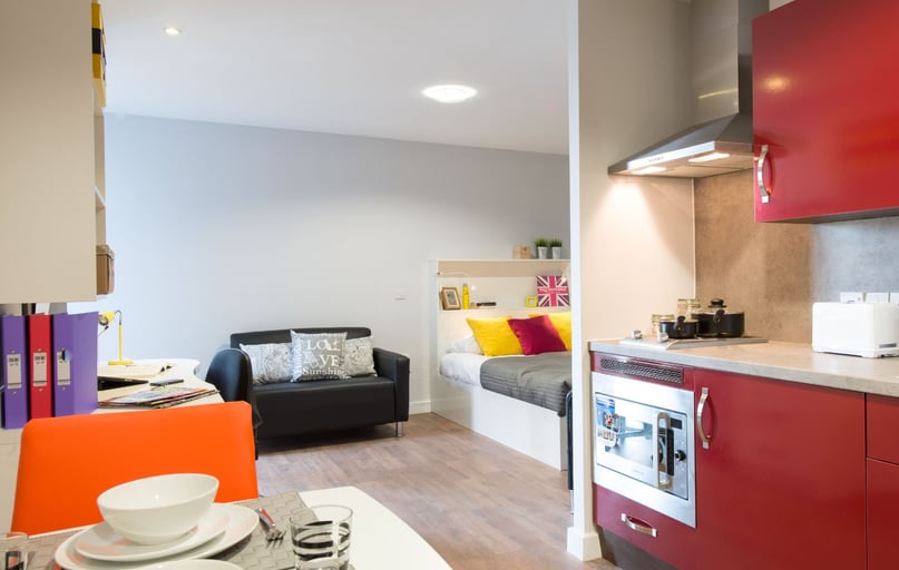 Premium Studio to let at Glassyard Building, 7A Stockwell Green ...