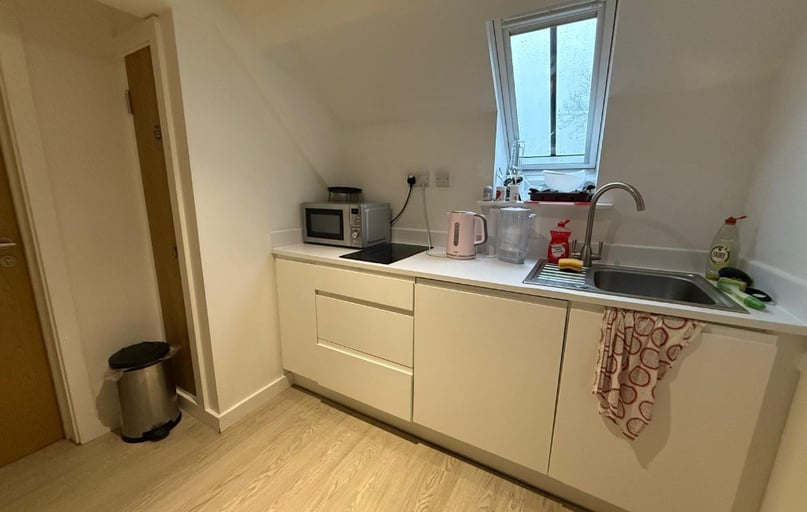 2 bed student flat to let Orme Road, Cross Heath, Newcastle under Lyme ...